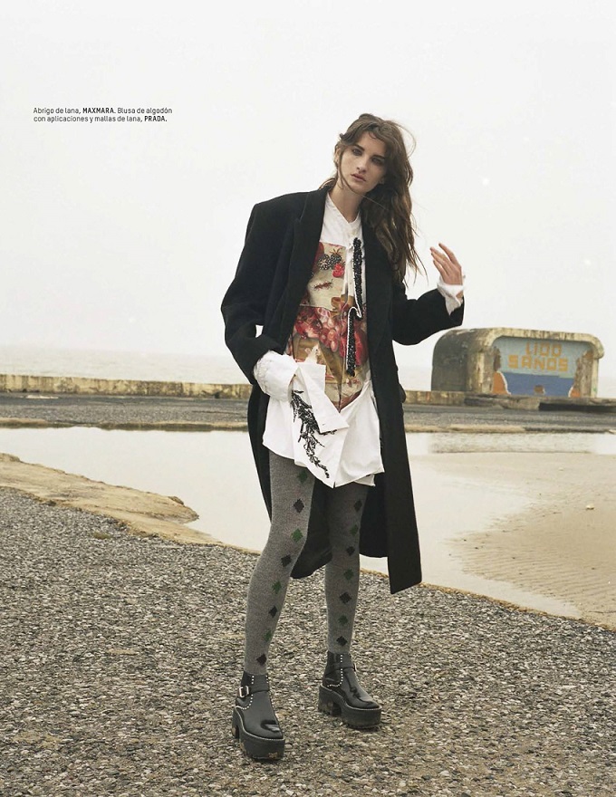 L’Officiel Mexico August 2016 Carly Moore by Gadir Rajab