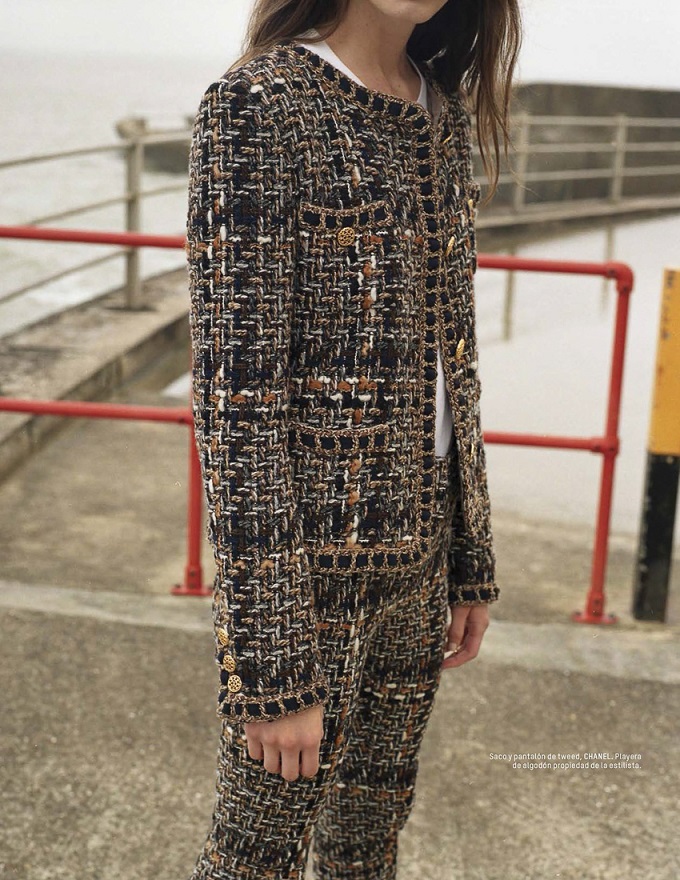 L’Officiel Mexico August 2016 Carly Moore by Gadir Rajab