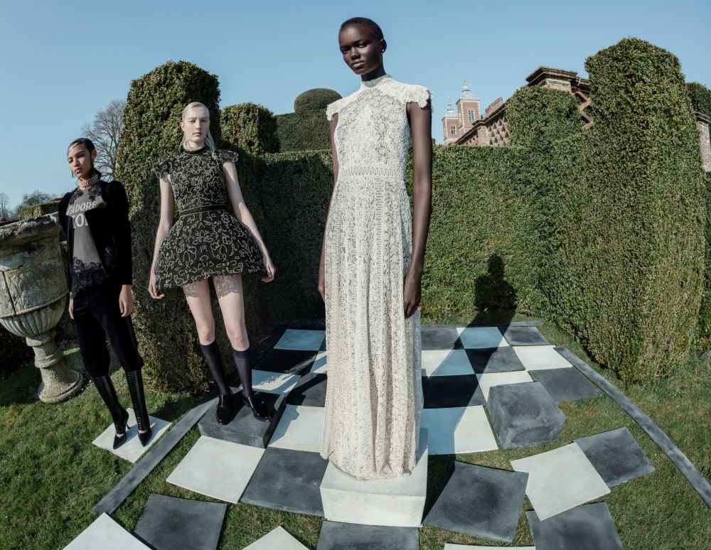 Dior’s Fall‑Winter 2025–26 Campaign by Tim Walker reinvents elegance ...