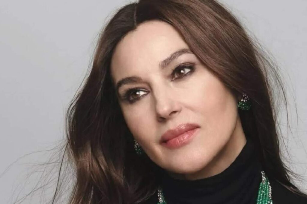 Addio creme costose: ecco il trucco naturale di Monica Bellucci per una ...