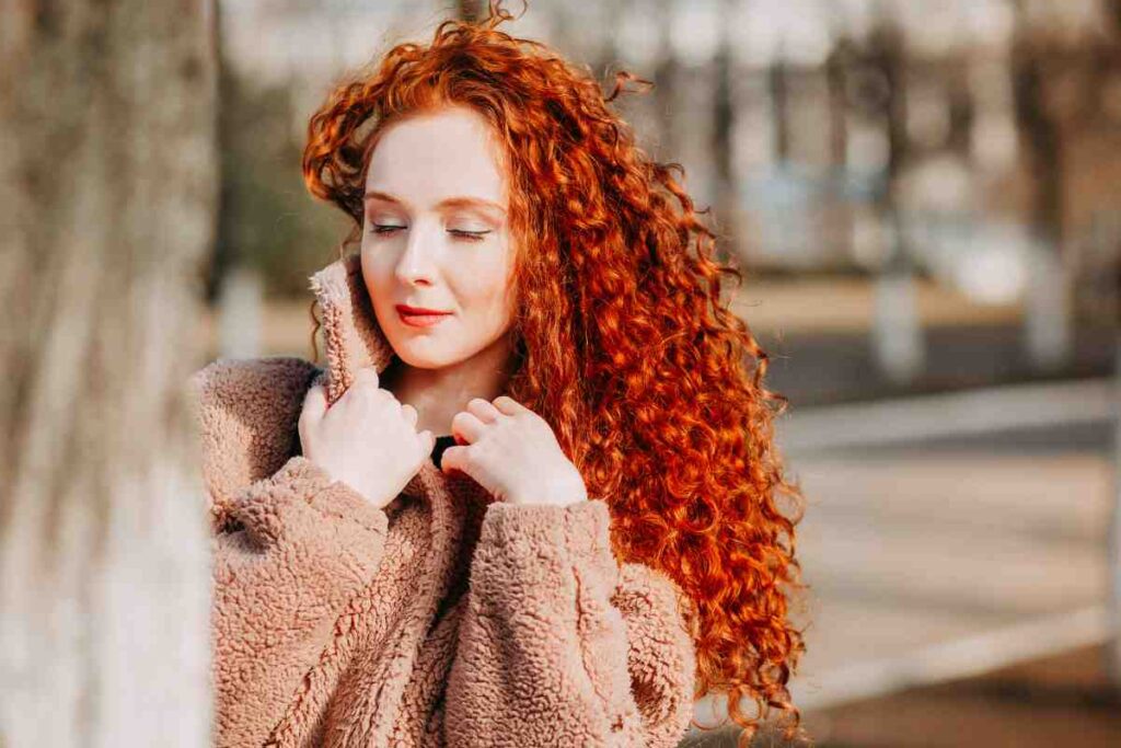 La tecnica dello scrunch che ha salvato i miei capelli mossi: più belli ...